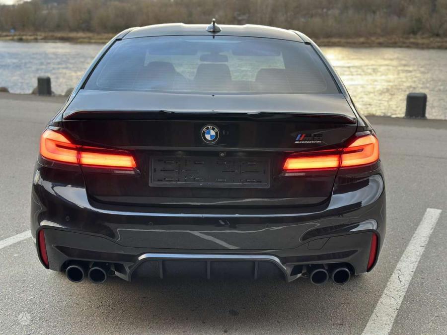 Melns BMW M5 2018 Kauņa, ar dzinēja tilpumu 4.40 L un nobraukumu 83 tūkst. km par 47500 €, foto 5 vietnē AUTOMOTO.COM.LV