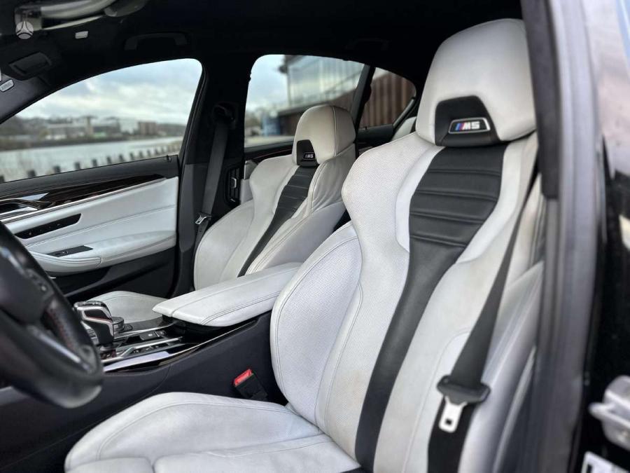 Melns BMW M5 2018 Kauņa, ar dzinēja tilpumu 4.40 L un nobraukumu 83 tūkst. km par 45000 €, foto 12 vietnē AUTOMOTO.COM.LV