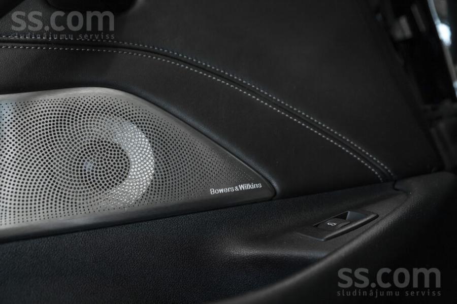 Melns BMW M5 2018 Tukums, ar dzinēja tilpumu 4.40 L un nobraukumu 0 tūkst. km par 59990 €, foto 23 vietnē AUTOMOTO.COM.LV