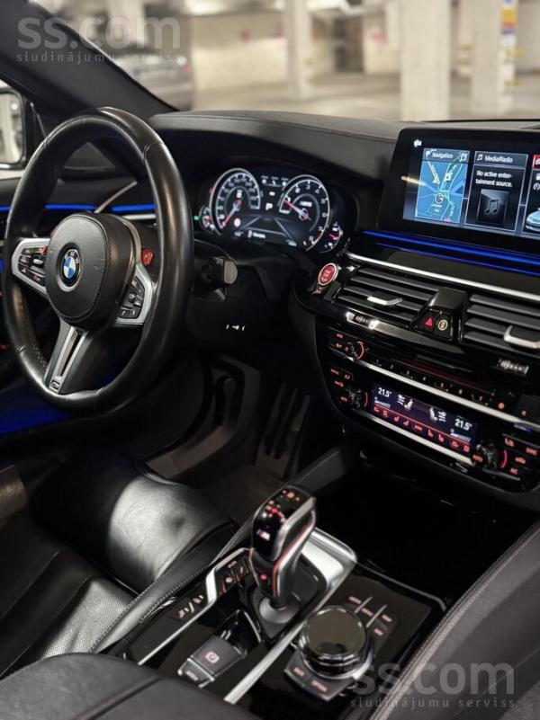 Melns BMW M5 2018 Rīga, ar dzinēja tilpumu 4.40 L un nobraukumu 96 tūkst. km par 54200 €, foto 4 vietnē AUTOMOTO.COM.LV