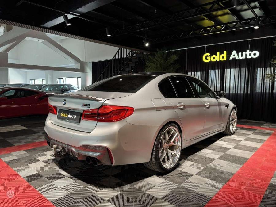 Melns BMW M5 2018 Viļņa, ar dzinēja tilpumu 4.40 L un nobraukumu 69 tūkst. km par 57000 €, foto 4 vietnē AUTOMOTO.COM.LV