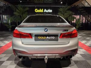 Melns BMW M5 2018 Viļņa, ar dzinēja tilpumu 4.40 L un nobraukumu 69 tūkst. km par 57000 €, foto 7 vietnē AUTOMOTO.COM.LV