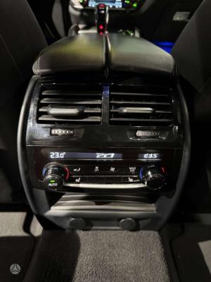Melns BMW M5 2018 Viļņa, ar dzinēja tilpumu 4.40 L un nobraukumu 69 tūkst. km par 57000 €, foto 17 vietnē AUTOMOTO.COM.LV