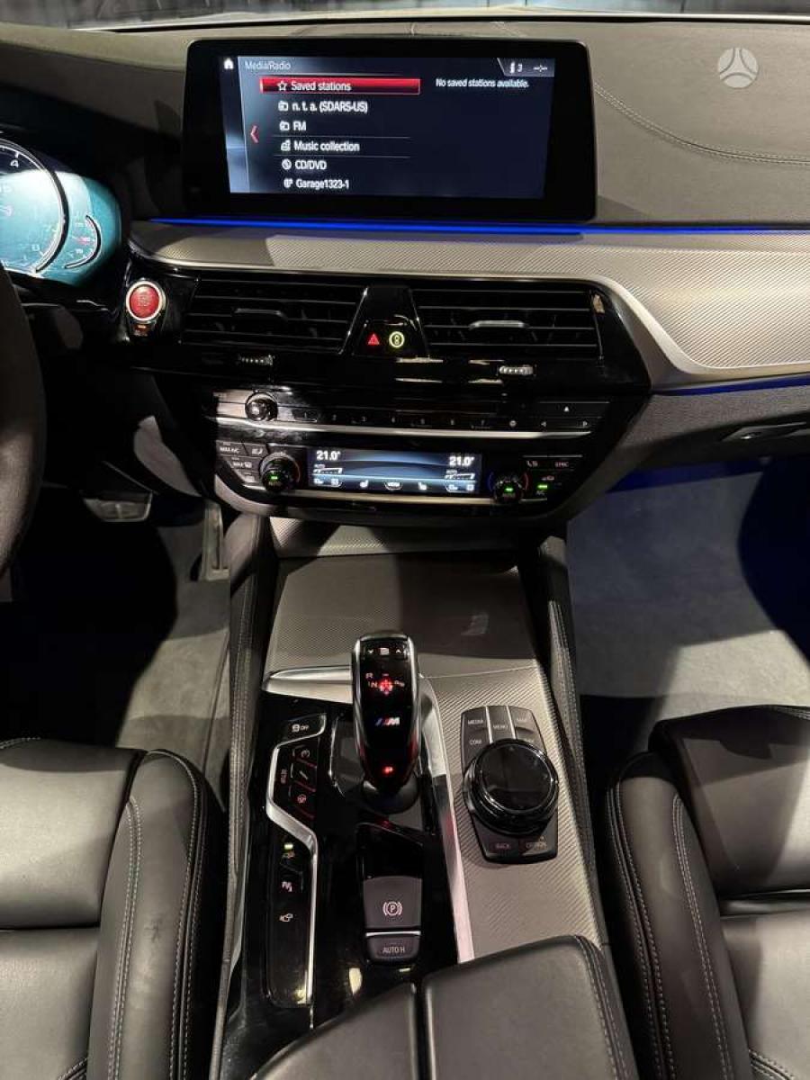 Melns BMW M5 2018 Viļņa, ar dzinēja tilpumu 4.40 L un nobraukumu 69 tūkst. km par 57000 €, foto 18 vietnē AUTOMOTO.COM.LV