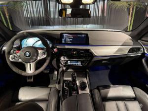 Melns BMW M5 2018 Viļņa, ar dzinēja tilpumu 4.40 L un nobraukumu 69 tūkst. km par 57000 €, foto 21 vietnē AUTOMOTO.COM.LV