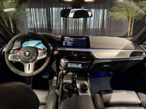 Melns BMW M5 2018 Viļņa, ar dzinēja tilpumu 4.40 L un nobraukumu 69 tūkst. km par 57000 €, foto 22 vietnē AUTOMOTO.COM.LV