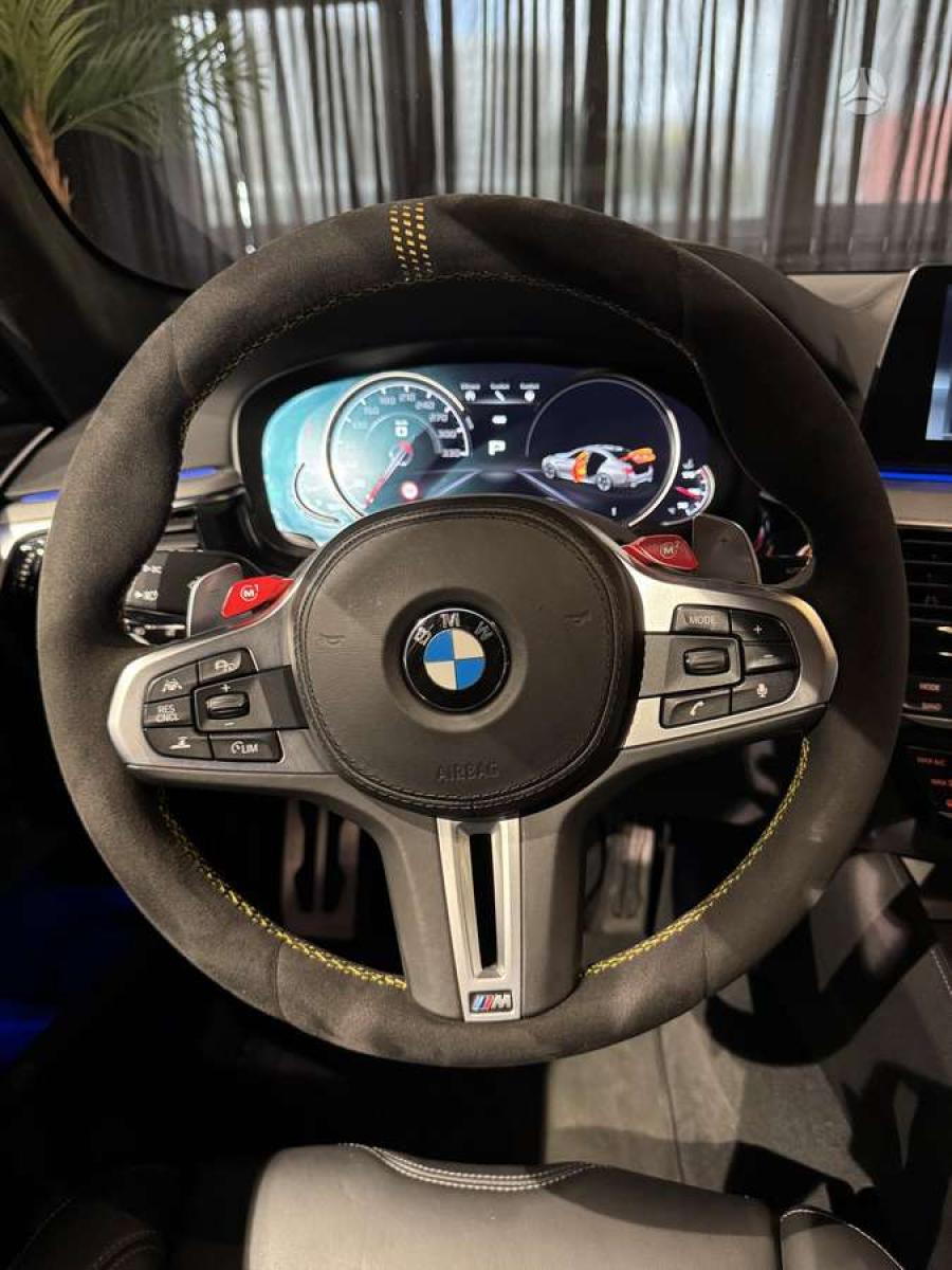 Melns BMW M5 2018 Viļņa, ar dzinēja tilpumu 4.40 L un nobraukumu 69 tūkst. km par 57000 €, foto 24 vietnē AUTOMOTO.COM.LV