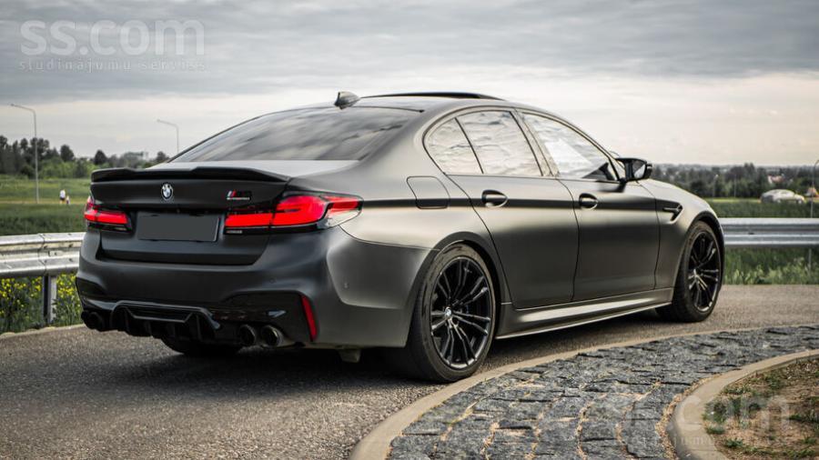 Black BMW M5 2019 in Daugavpils, with an engine capacity of 4.40 L and mileage of 100 thousand km for 62900 €, photo 5 on AUTOMOTO.COM.LV