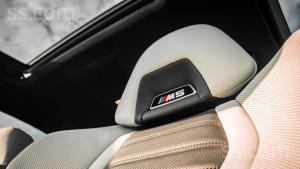 Black BMW M5 2019 in Daugavpils, with an engine capacity of 4.40 L and mileage of 100 thousand km for 62900 €, photo 18 on AUTOMOTO.COM.LV