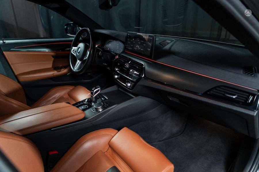 Melns BMW M5 2020 Viļņa, ar dzinēja tilpumu 4.40 L un nobraukumu 51 tūkst. km par 59998 €, foto 36 vietnē AUTOMOTO.COM.LV