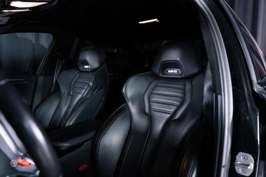 Melns BMW M5 2021 Viļņa, ar dzinēja tilpumu 4.40 L un nobraukumu 36 tūkst. km par 64999 €, foto 21 vietnē AUTOMOTO.COM.LV