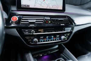 Melns BMW M5 2021 Viļņa, ar dzinēja tilpumu 4.40 L un nobraukumu 36 tūkst. km par 64999 €, foto 28 vietnē AUTOMOTO.COM.LV