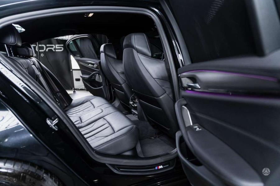 Melns BMW M5 2021 Viļņa, ar dzinēja tilpumu 4.40 L un nobraukumu 36 tūkst. km par 64999 €, foto 32 vietnē AUTOMOTO.COM.LV