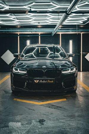 Melns BMW M5 2022 Kauņa, ar dzinēja tilpumu 4.40 L un nobraukumu 62 tūkst. km par 58600 €, foto 3 vietnē AUTOMOTO.COM.LV