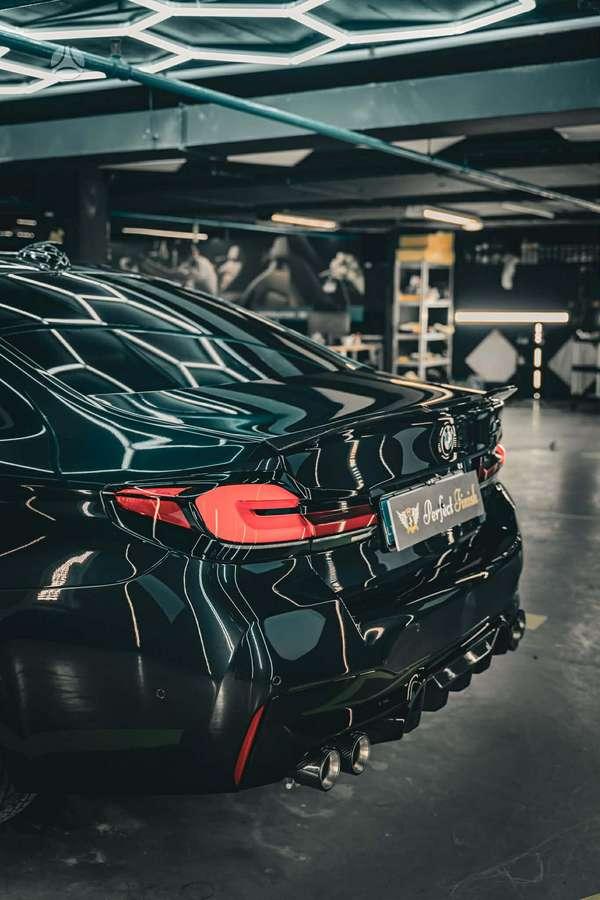 Melns BMW M5 2022 Kauņa, ar dzinēja tilpumu 4.40 L un nobraukumu 62 tūkst. km par 58600 €, foto 4 vietnē AUTOMOTO.COM.LV