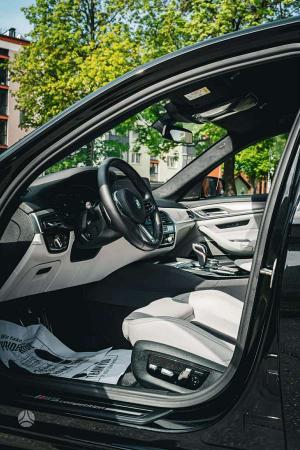Melns BMW M5 2022 Kauņa, ar dzinēja tilpumu 4.40 L un nobraukumu 62 tūkst. km par 58600 €, foto 7 vietnē AUTOMOTO.COM.LV