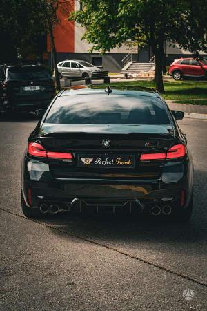 Melns BMW M5 2022 Kauņa, ar dzinēja tilpumu 4.40 L un nobraukumu 62 tūkst. km par 58600 €, foto 20 vietnē AUTOMOTO.COM.LV