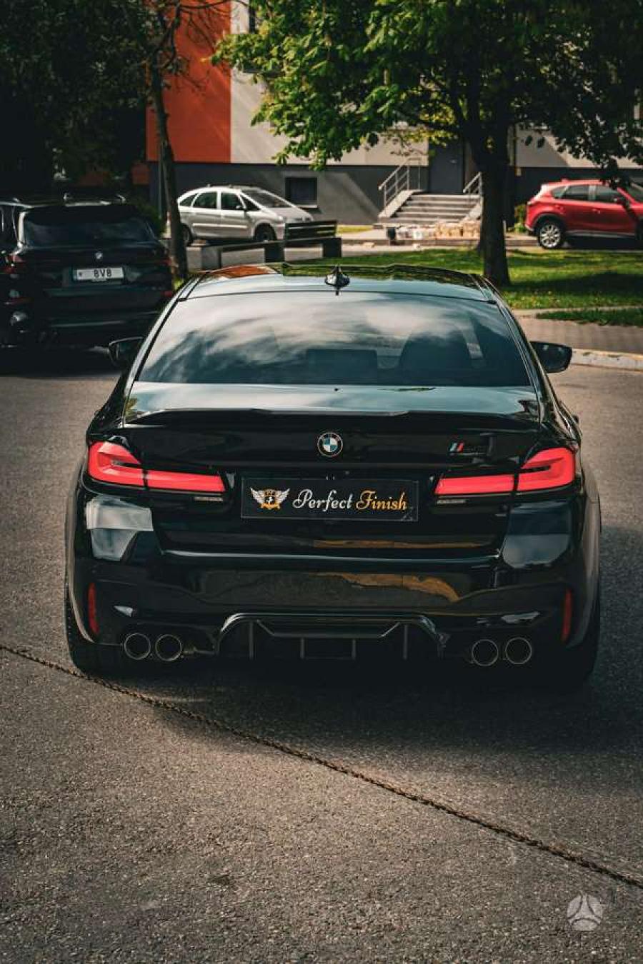 Melns BMW M5 2022 Kauņa, ar dzinēja tilpumu 4.40 L un nobraukumu 62 tūkst. km par 58600 €, foto 20 vietnē AUTOMOTO.COM.LV