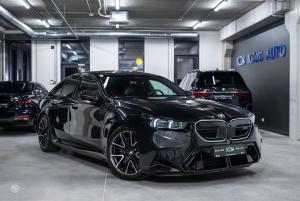 Melns BMW M5 2024 Marijampole, ar dzinēja tilpumu 4.40 L un nobraukumu 15 tūkst. km par 126950 €, foto  vietnē AUTOMOTO.COM.LV