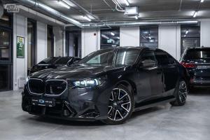 Melns BMW M5 2024 Marijampole, ar dzinēja tilpumu 4.40 L un nobraukumu 15 tūkst. km par 126950 €, foto 3 vietnē AUTOMOTO.COM.LV
