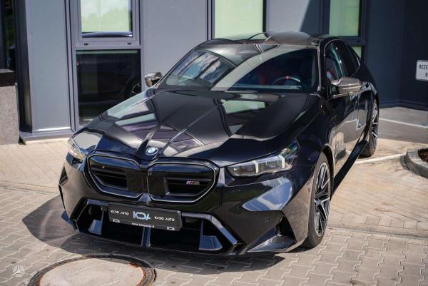 Melns BMW M5 2024 Kauņa, ar dzinēja tilpumu 4.40 L un nobraukumu 19 tūkst. km par 111450 €, foto 6 vietnē AUTOMOTO.COM.LV