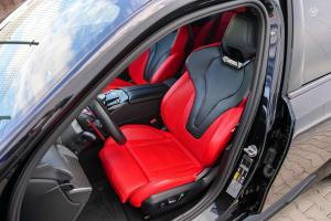 Black BMW M5 2024 in Kaunas, with an engine capacity of 4.40 L and mileage of 19 thousand km for 111450 €, photo 30 on AUTOMOTO.COM.LV