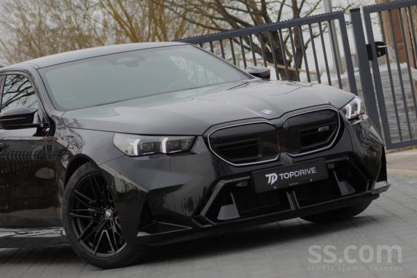 Melns BMW M5 2025 Jelgava, ar dzinēja tilpumu 4.40 L un nobraukumu 8 tūkst. km par 118000 €, foto 2 vietnē AUTOMOTO.COM.LV