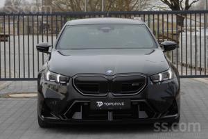 Melns BMW M5 2025 Jelgava, ar dzinēja tilpumu 4.40 L un nobraukumu 8 tūkst. km par 118000 €, foto 4 vietnē AUTOMOTO.COM.LV
