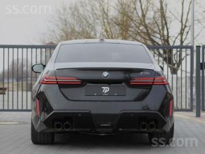 Melns BMW M5 2025 Jelgava, ar dzinēja tilpumu 4.40 L un nobraukumu 8 tūkst. km par 118000 €, foto 9 vietnē AUTOMOTO.COM.LV