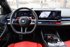 Melns BMW M5 2025 Jelgava, ar dzinēja tilpumu 4.40 L un nobraukumu 8 tūkst. km par 118000 €, foto 12 vietnē AUTOMOTO.COM.LV