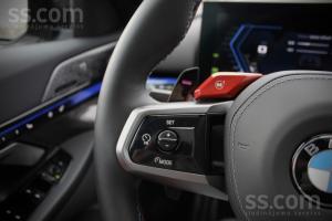 Melns BMW M5 2025 Jelgava, ar dzinēja tilpumu 4.40 L un nobraukumu 8 tūkst. km par 118000 €, foto 20 vietnē AUTOMOTO.COM.LV