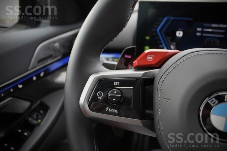 Melns BMW M5 2025 Jelgava, ar dzinēja tilpumu 4.40 L un nobraukumu 8 tūkst. km par 118000 €, foto 20 vietnē AUTOMOTO.COM.LV