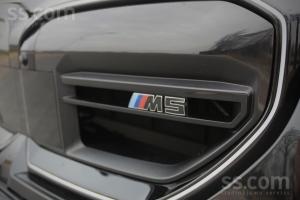 Melns BMW M5 2025 Jelgava, ar dzinēja tilpumu 4.40 L un nobraukumu 8 tūkst. km par 118000 €, foto 34 vietnē AUTOMOTO.COM.LV