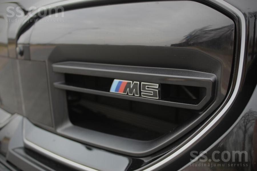 Melns BMW M5 2025 Jelgava, ar dzinēja tilpumu 4.40 L un nobraukumu 8 tūkst. km par 118000 €, foto 34 vietnē AUTOMOTO.COM.LV