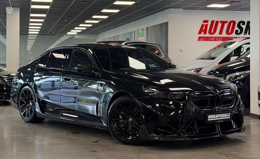 Black BMW M5 2025 in Klaipeda, with an engine capacity of 4.40 L and mileage of 7 thousand km for 112000 €, photo 15 on AUTOMOTO.COM.LV