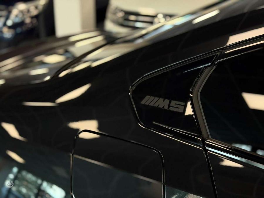 Black BMW M5 2025 in Klaipeda, with an engine capacity of 4.40 L and mileage of 7 thousand km for 112000 €, photo 20 on AUTOMOTO.COM.LV