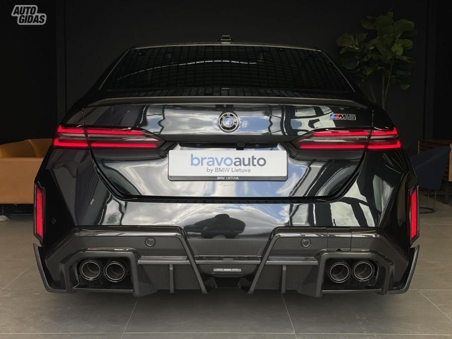 Black BMW M5 2025 in Klaipeda, with an engine capacity of 4.40 L and mileage of 9 thousand km for 117991 €, photo 6 on AUTOMOTO.COM.LV
