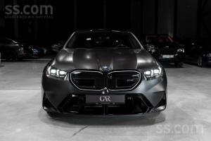 Melns BMW M5 2025 Rīga, ar dzinēja tilpumu 4.40 L un nobraukumu 6 tūkst. km par 123000 €, foto 3 vietnē AUTOMOTO.COM.LV