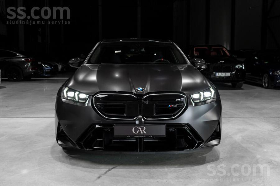Melns BMW M5 2025 Rīga, ar dzinēja tilpumu 4.40 L un nobraukumu 6 tūkst. km par 123000 €, foto 3 vietnē AUTOMOTO.COM.LV