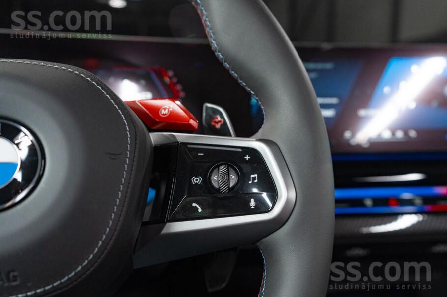 Melns BMW M5 2025 Rīga, ar dzinēja tilpumu 4.40 L un nobraukumu 6 tūkst. km par 123000 €, foto 31 vietnē AUTOMOTO.COM.LV