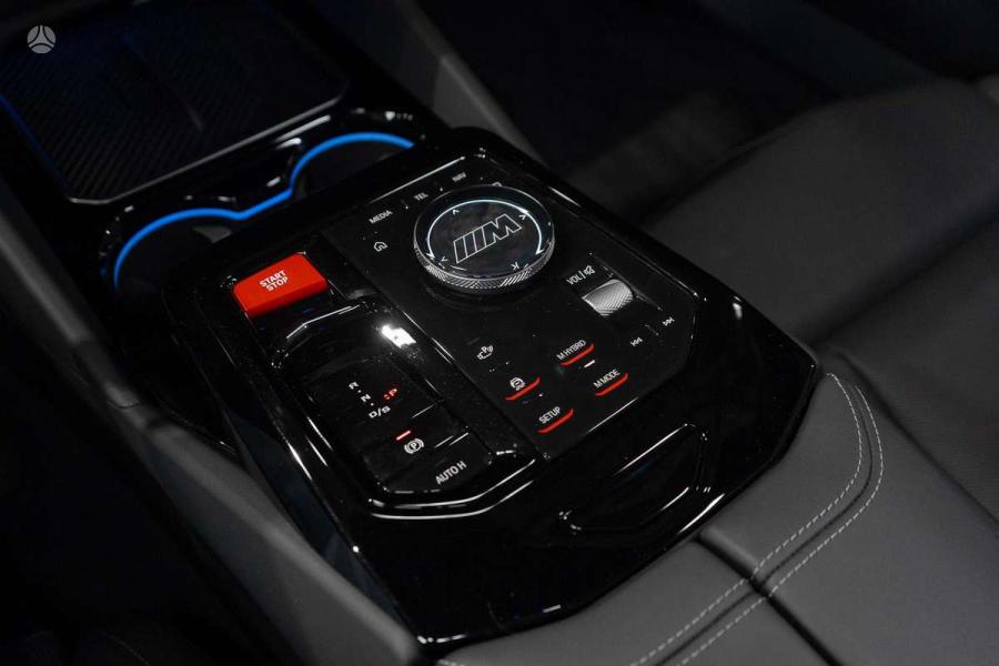 Черный БМВ М5 2025 в Рига, объемом двигателя 4.40 л и пробегом 6 тыс. км за 123000 €, фото 38 на AUTOMOTO.COM.LV
