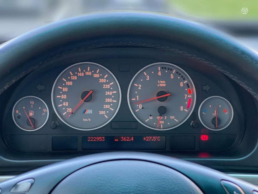 Синий БМВ М5 2002 в Клайпеда, объемом двигателя 4.94 л и пробегом 223 тыс. км за 28000 €, фото 17 на AUTOMOTO.COM.LV