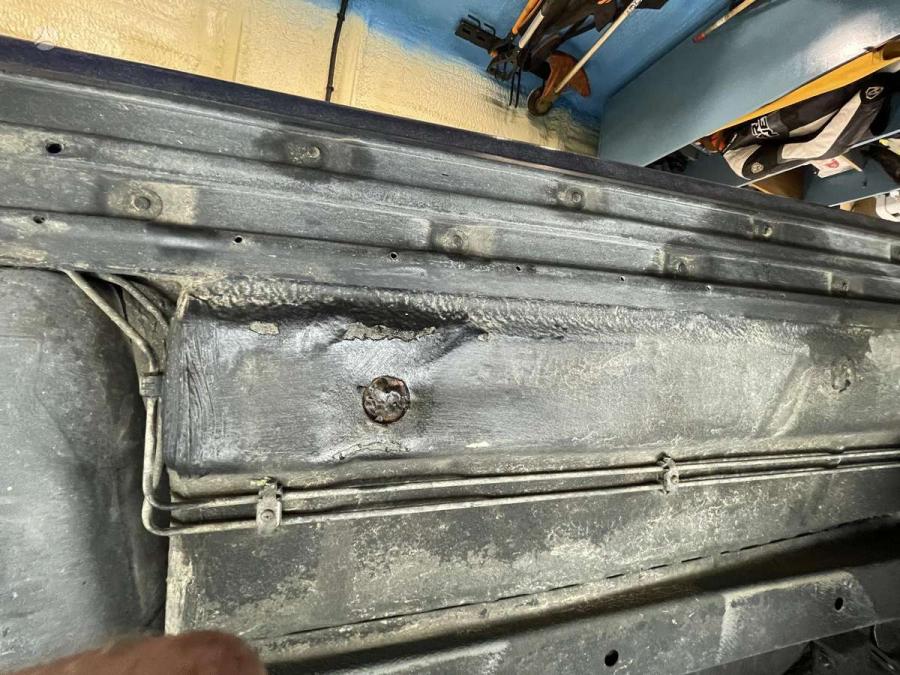 Синий БМВ М5 2002 в Клайпеда, объемом двигателя 4.94 л и пробегом 223 тыс. км за 28000 €, фото 43 на AUTOMOTO.COM.LV