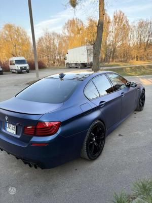 Blue BMW M5 2015 in Kaunas, with an engine capacity of 4.40 L and mileage of 96 thousand km for 29900 €, photo 6 on AUTOMOTO.COM.LV