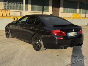 Blue BMW M5 2016 in Riga, with an engine capacity of 4.40 L and mileage of 167 thousand km for 32980 €, photo 4 on AUTOMOTO.COM.LV