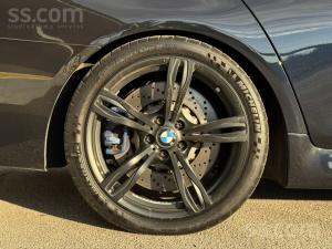 Blue BMW M5 2016 in Riga, with an engine capacity of 4.40 L and mileage of 167 thousand km for 32980 €, photo 12 on AUTOMOTO.COM.LV