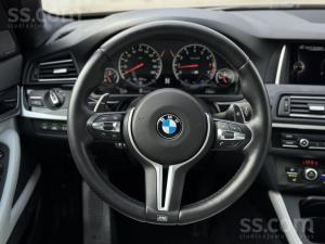 Blue BMW M5 2016 in Riga, with an engine capacity of 4.40 L and mileage of 167 thousand km for 32980 €, photo 18 on AUTOMOTO.COM.LV