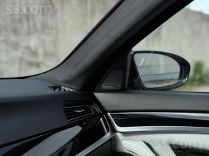 Blue BMW M5 2016 in Riga, with an engine capacity of 4.40 L and mileage of 167 thousand km for 32980 €, photo 24 on AUTOMOTO.COM.LV