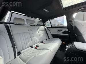 Blue BMW M5 2016 in Riga, with an engine capacity of 4.40 L and mileage of 167 thousand km for 32980 €, photo 27 on AUTOMOTO.COM.LV