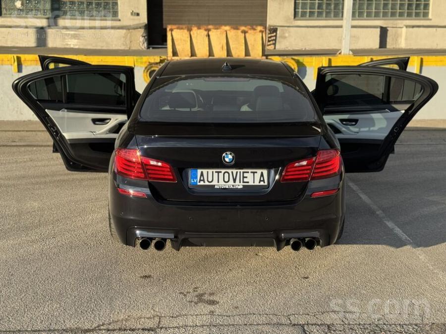 Blue BMW M5 2016 in Riga, with an engine capacity of 4.40 L and mileage of 167 thousand km for 32980 €, photo 32 on AUTOMOTO.COM.LV